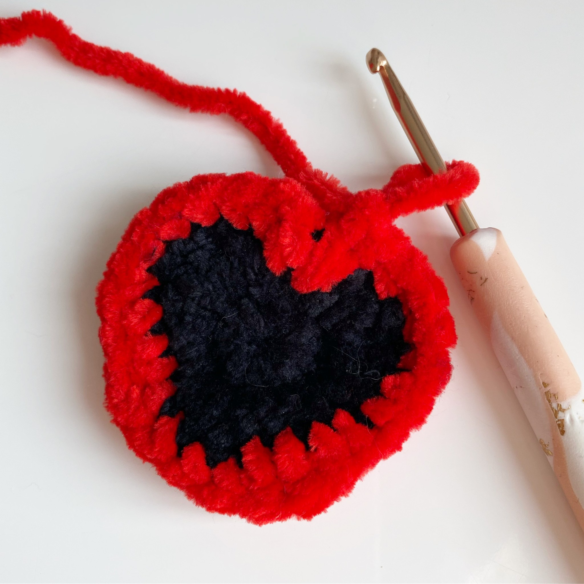 Love Bug Pattern – CatCrochets
